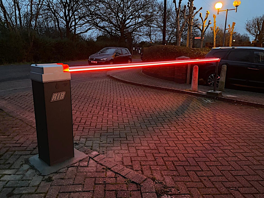 RIB Rapid N Automatic Barrier – London Heathrow - Auto Mate Systems Ltd.